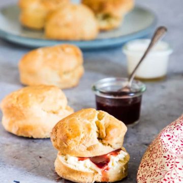Lemonade Scones + Tutorial – Only 3 Ingredients - Recipes From A Pantry
