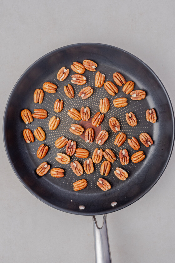 How To Toast Pecans - Recipes From A Pantry