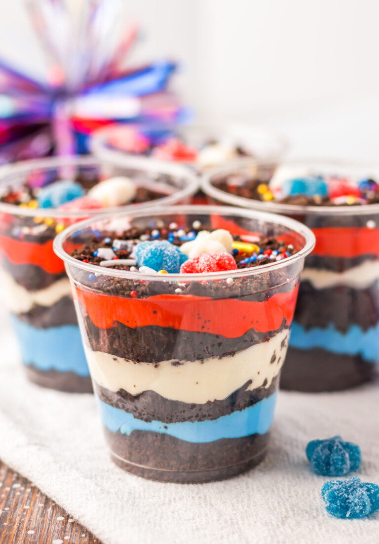 Quick and Easy Dirt Cups - Recipes From A Pantry